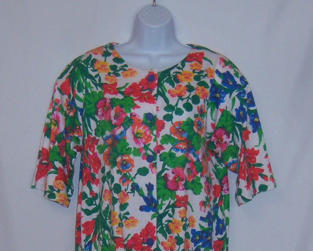 Vintage Mari Red Orange Green Blue Floral Flower Print Cotton Knit ...