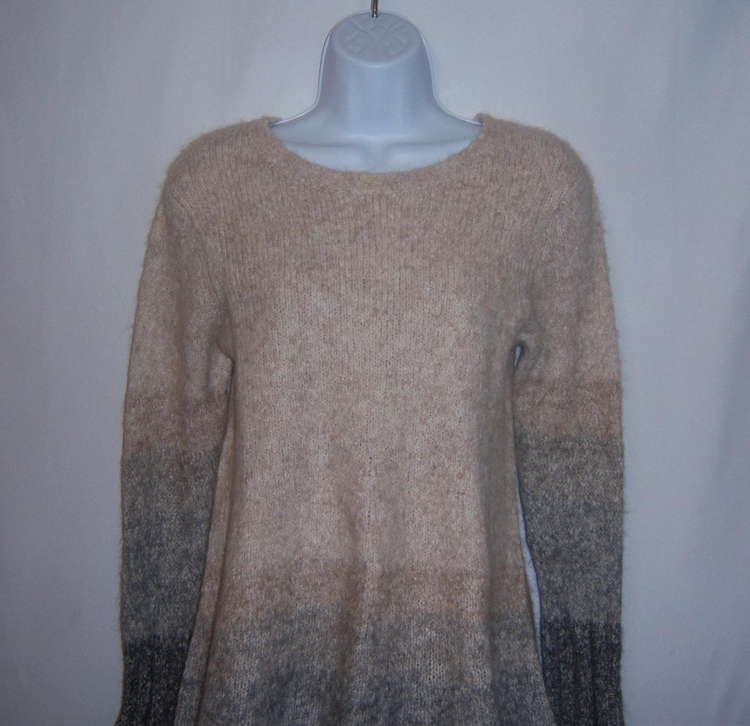 Vintage Peruvian Connection off White Taupe Grey Tulip Style Fitted ...