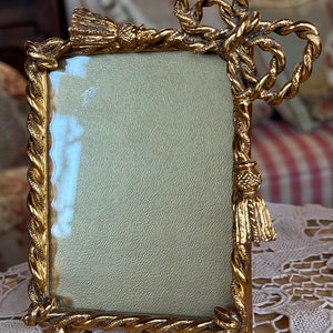 Classic Stylebuilt Gold Metal Ribbon Picture Frames - Etsy
