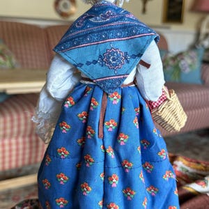 French Country Provence L' Atelier D'art Santon Old Peasant Lady ...