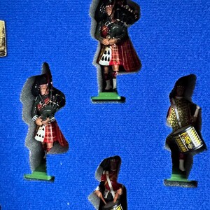 British Soldier the Welsh Guards With Cloth Flags 5186 Limited Edition ...