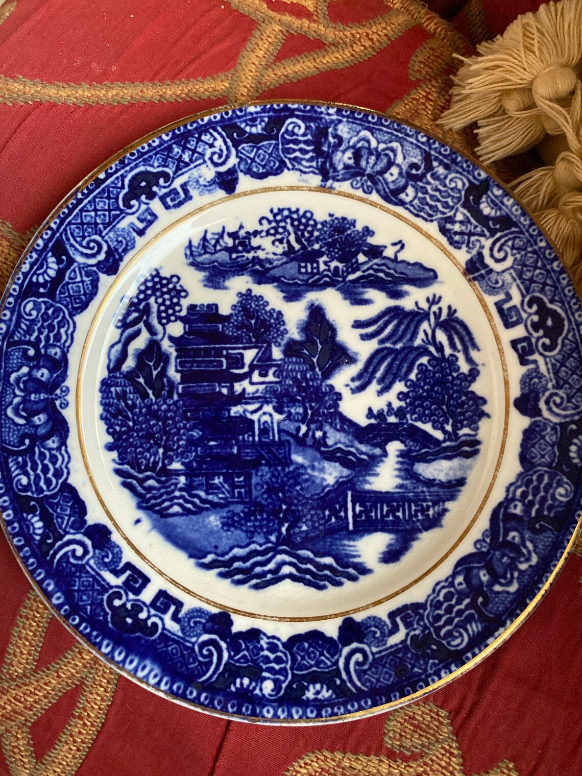English Country Toile Blue Willow Plate - Etsy