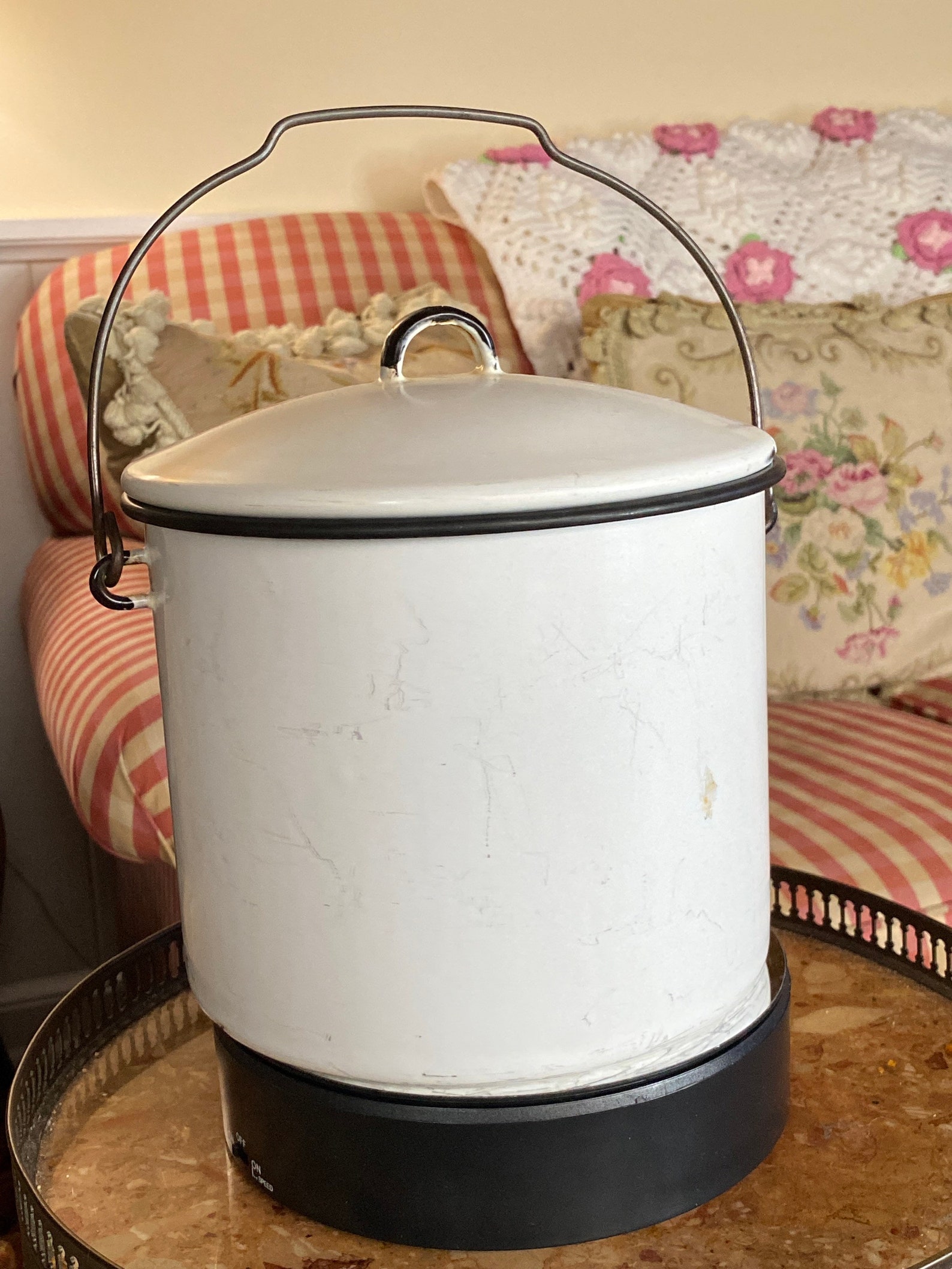Country Farmhouse Cottage White Enamelware Pot Pail With Lid - Etsy