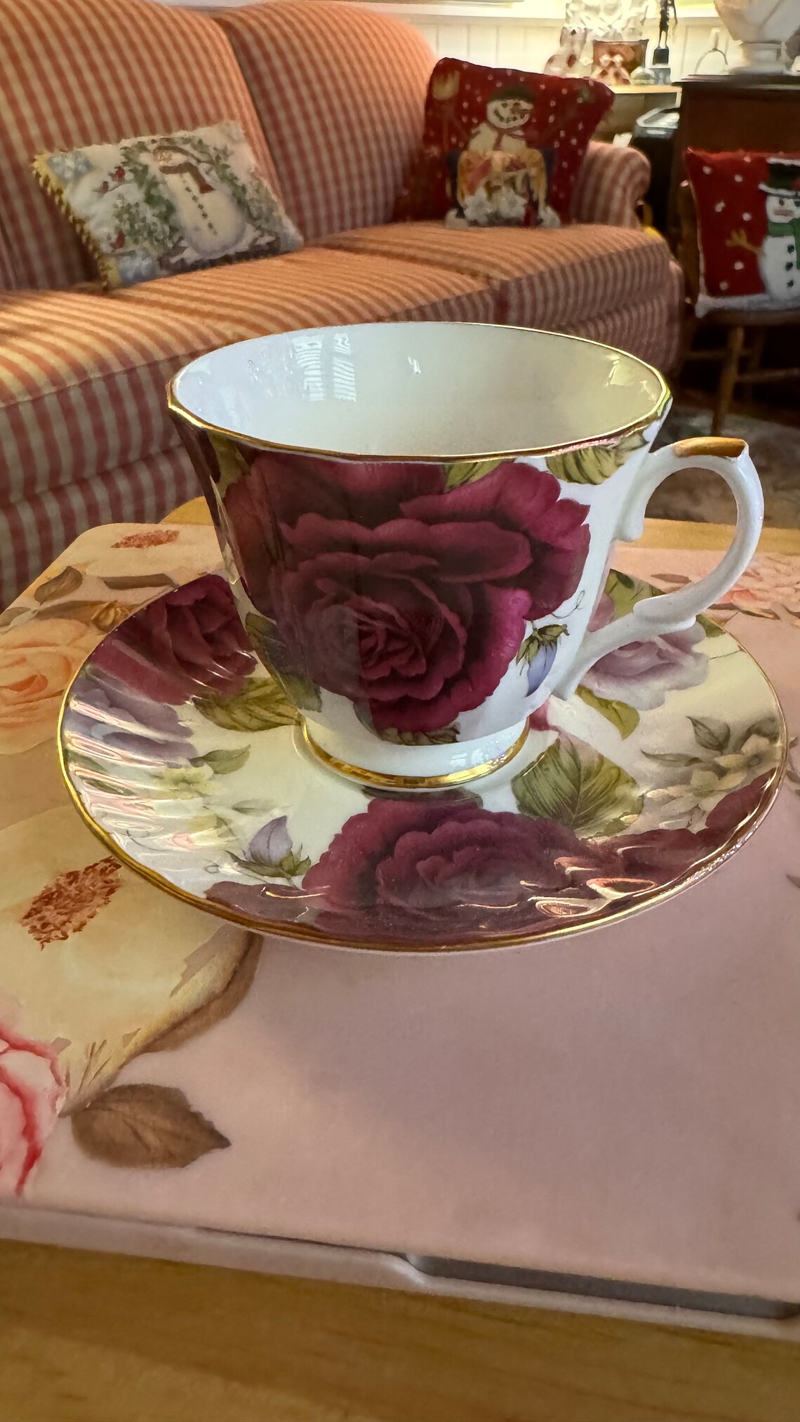 English Country Duchess Cabbage Rose Teacup and Saucer - Etsy