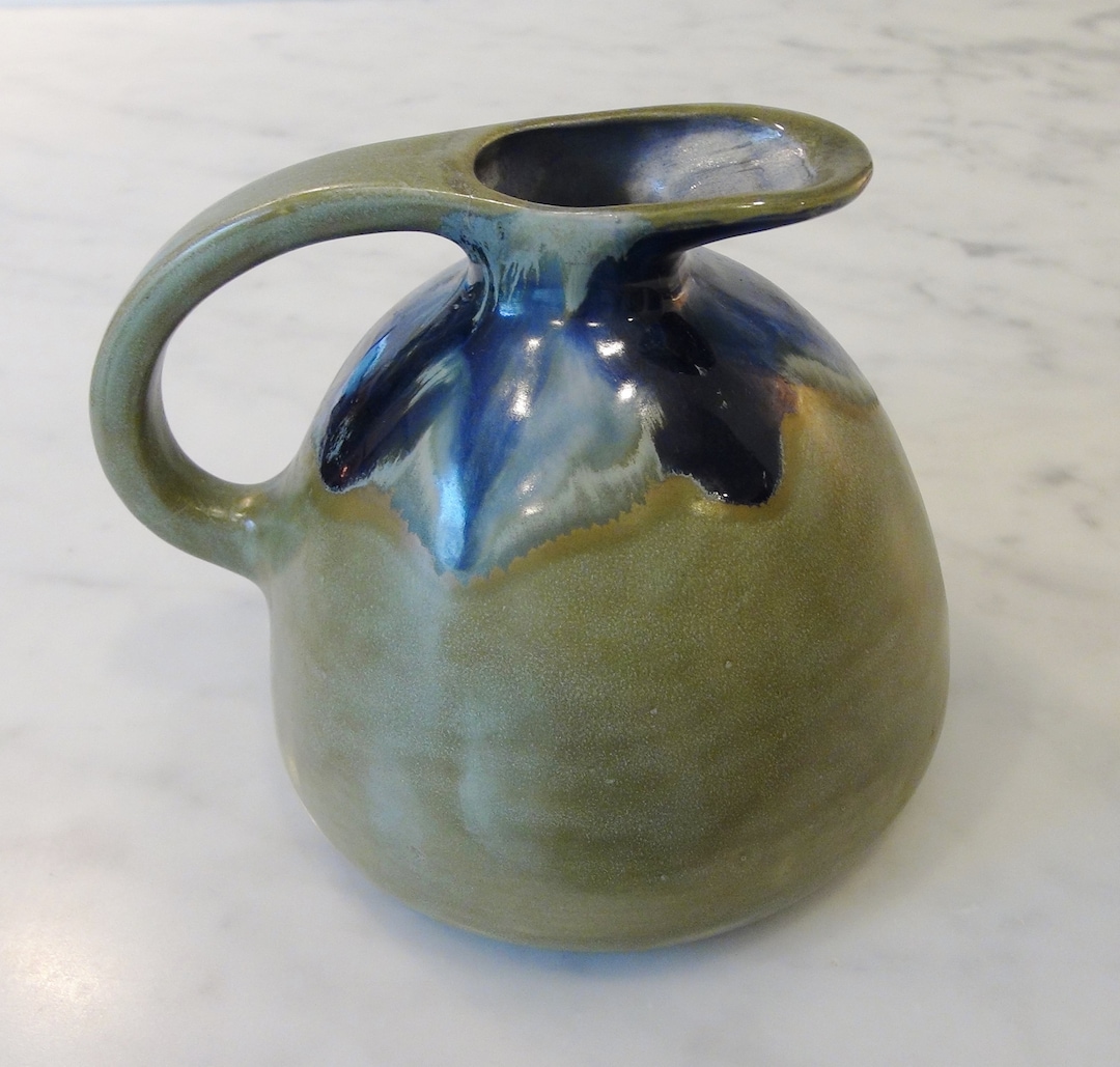Stoneware Pottery Pitcher / Drip Pottery - Etsy