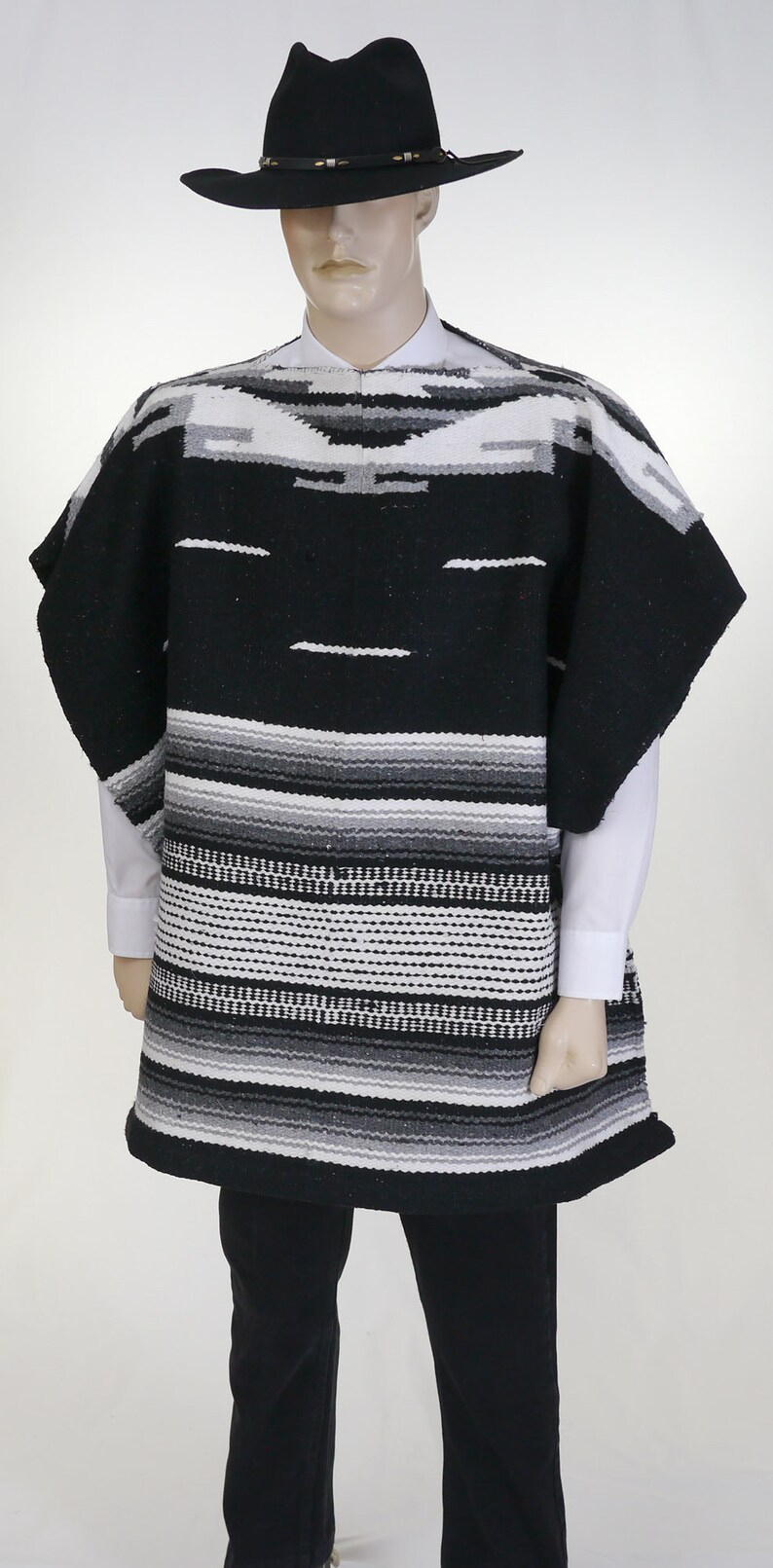 Vintage Men's Spaghetti Western Costume - Poncho & Hat - One Size ...