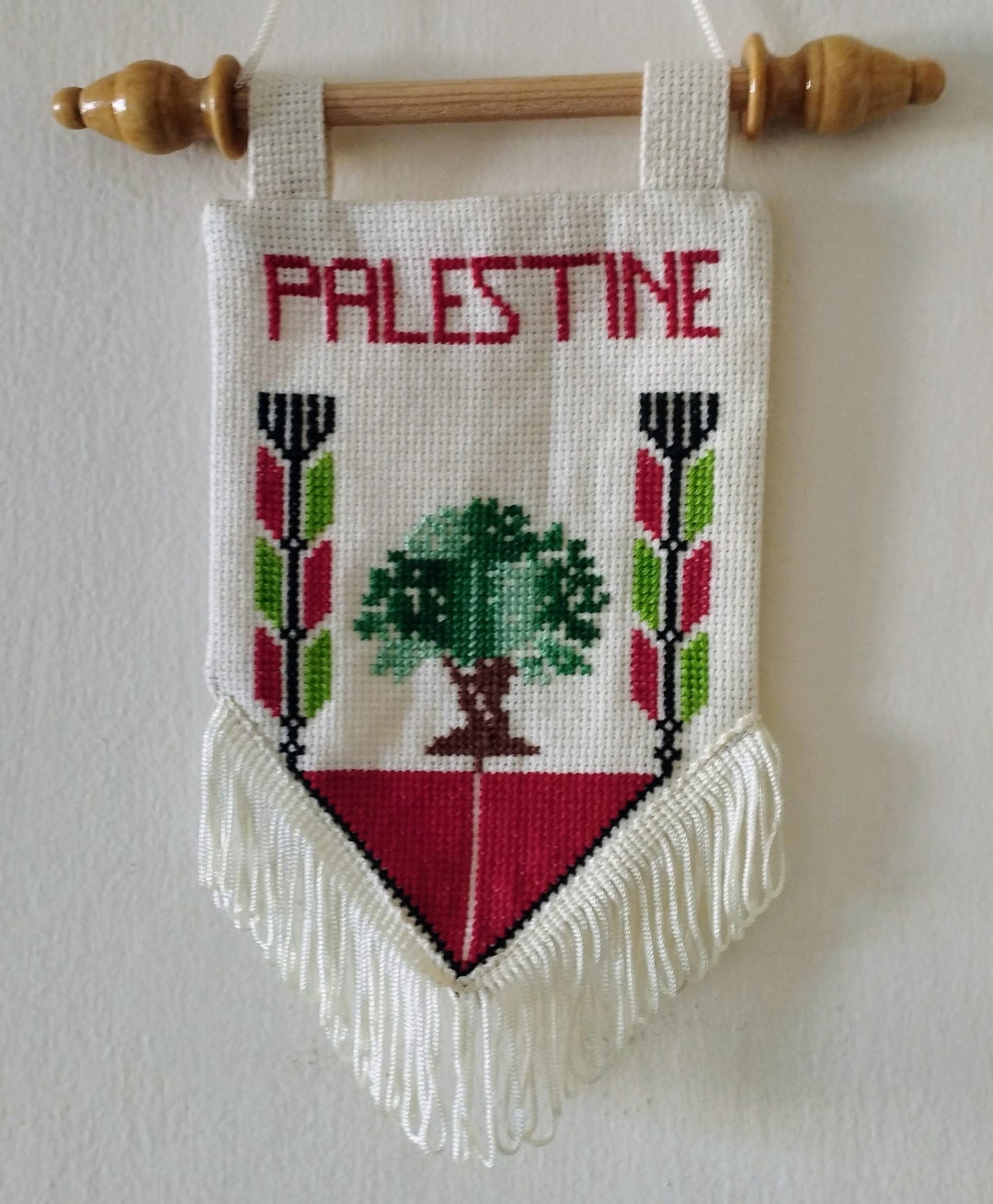 Embroidered Wall Hanging: Tatreez With Tree and Palestine - Etsy