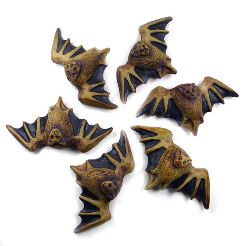 Bat Light Pull by Zoo Ceramics - Etsy