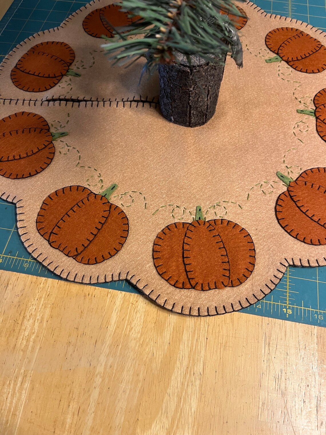 Primitive Pumpkin Tree Skirt Measuring 18” Across With a Tan Background ...