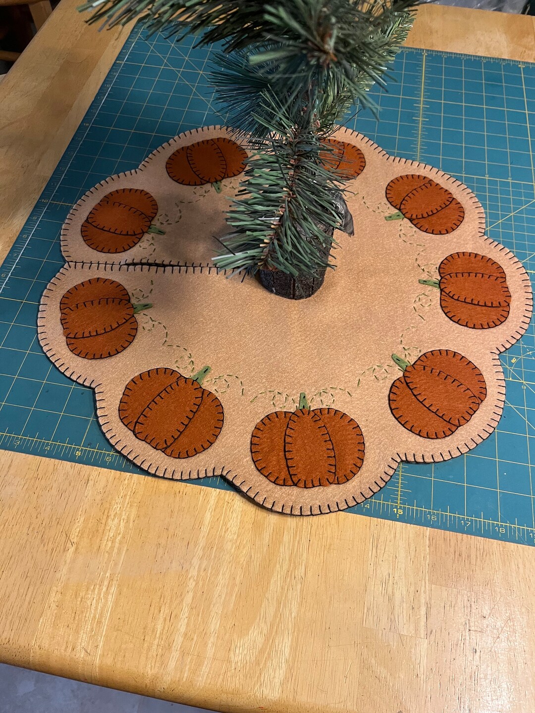 Primitive Pumpkin Tree Skirt Measuring 18” Across With a Tan Background ...