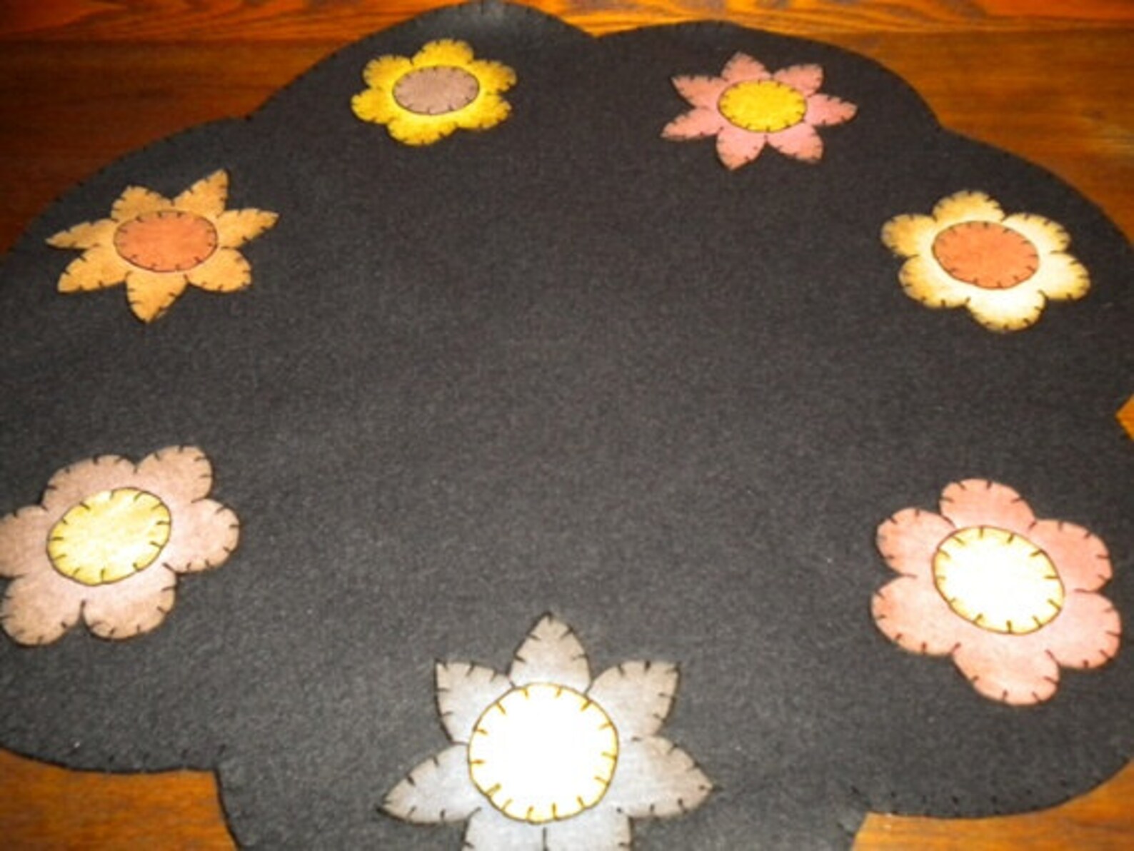 18 Inch Table Mat With Spring Flowers - Etsy