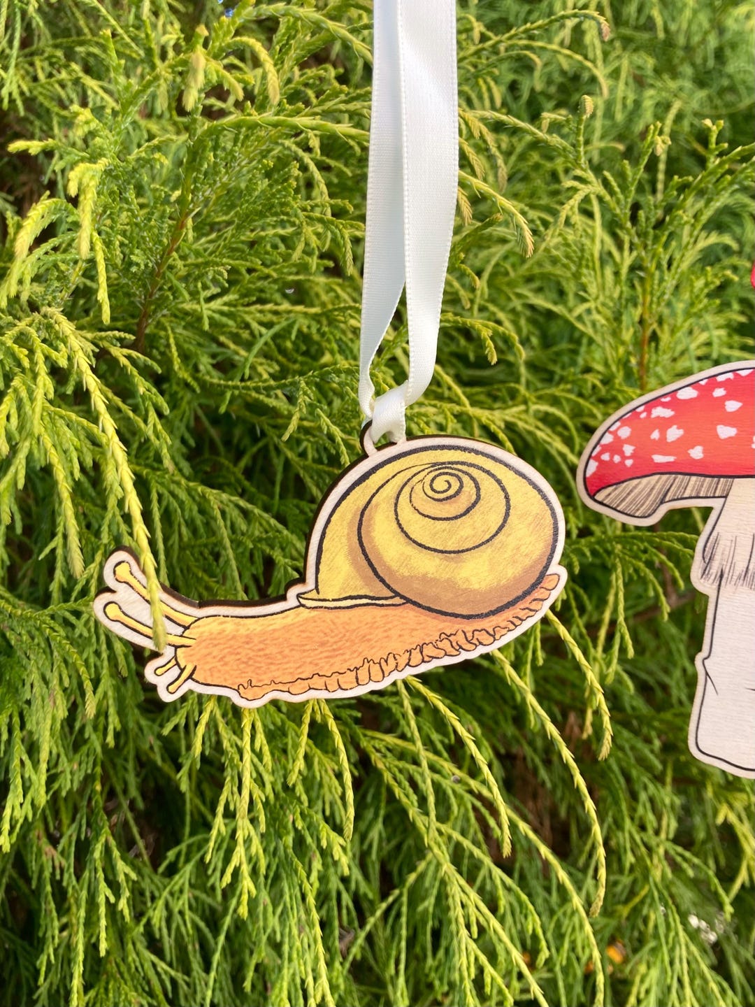 Snail Christmas Ornament: Laser Cut Sustainable Wood - Etsy