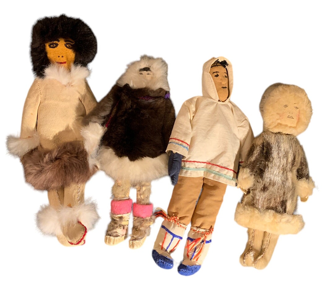 Four Dolls, Vintage Inuit Eskimo, With Fur, Beads, Handbag, Beaded Eyes ...