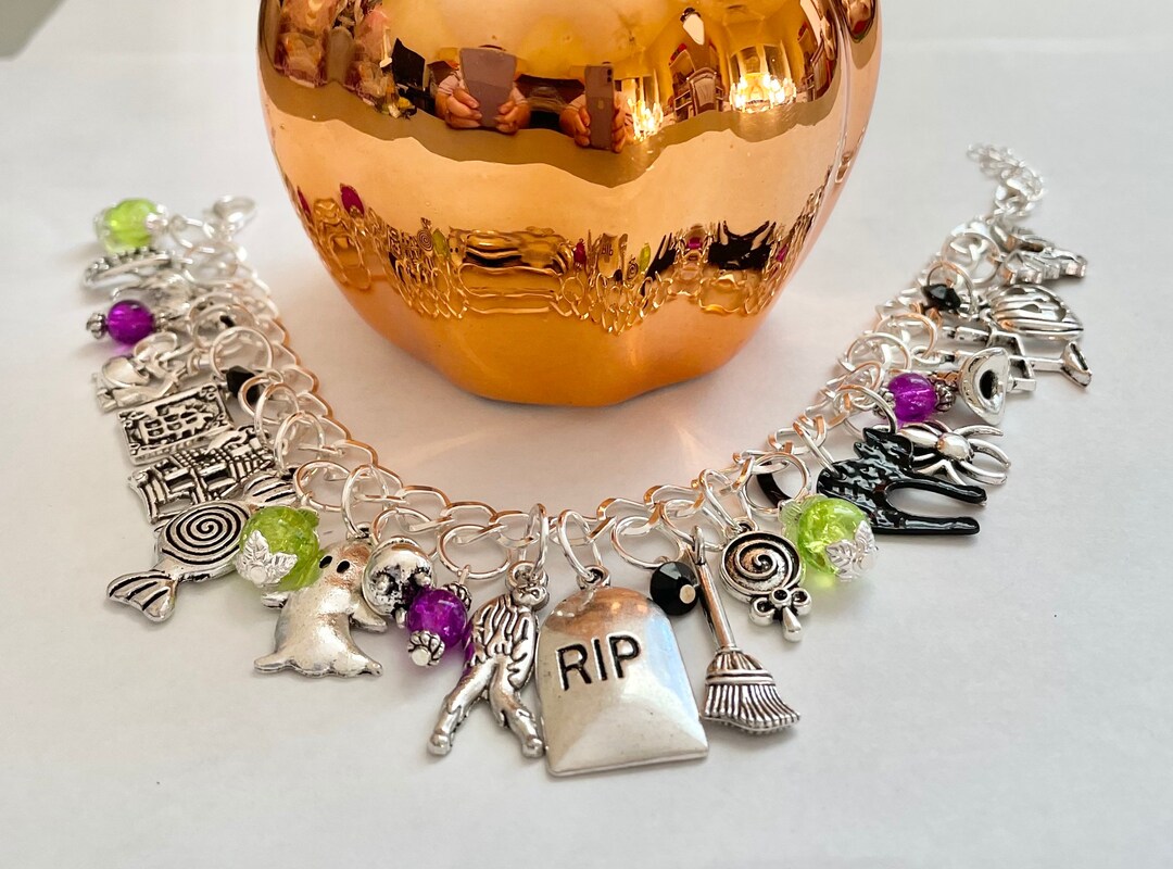 Halloween Charm Bracelet: Horror Movie Jewelry, Spooky Charms - Etsy