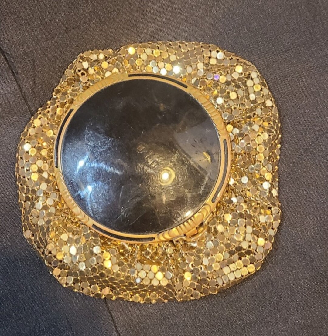 Art Deco Era Evans Gold Mesh Evening Pouch With Black Enamel Top and ...