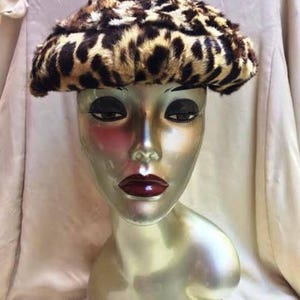 Vintage Red Wool and Spotted Fur Hat, Ca 1940s - Etsy