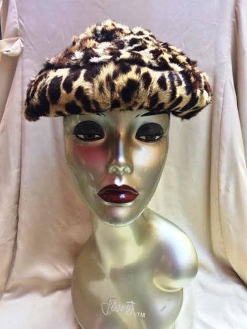 Vintage Red Wool and Spotted Fur Hat, Ca 1940s - Etsy
