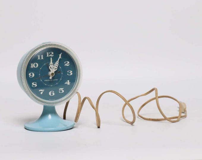 1970s Vintage Robin's Egg Blue Alarm Clock, General Electric - Etsy