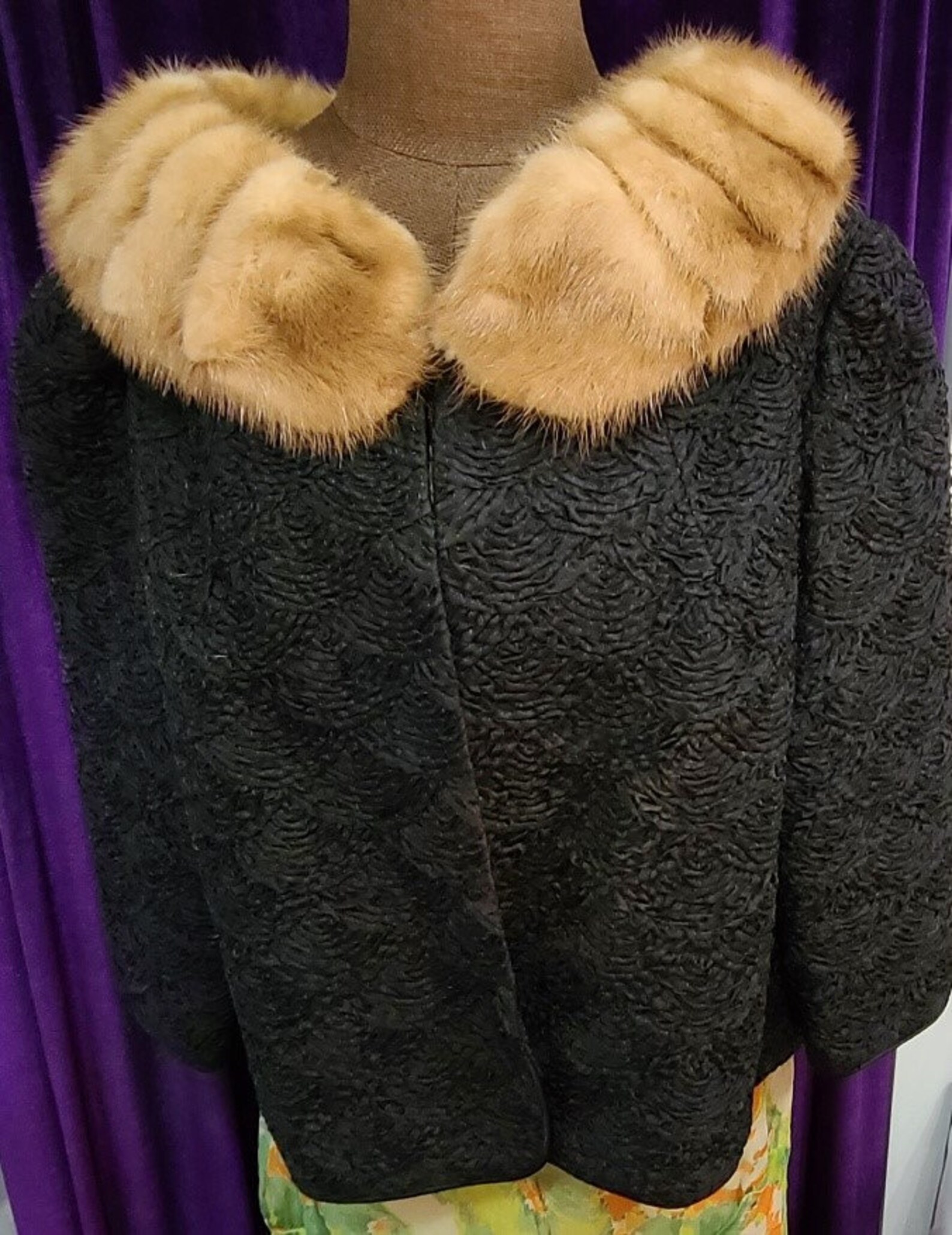 Vintage Black Silk Ribbon Jacket With Palomino Mink Fur Collar, Kubren ...