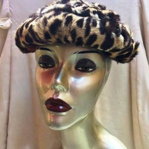 Vintage Red Wool and Spotted Fur Hat, Ca 1940s - Etsy
