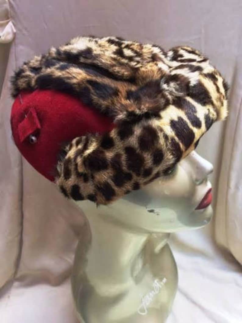 Vintage Red Wool and Spotted Fur Hat, Ca 1940s - Etsy