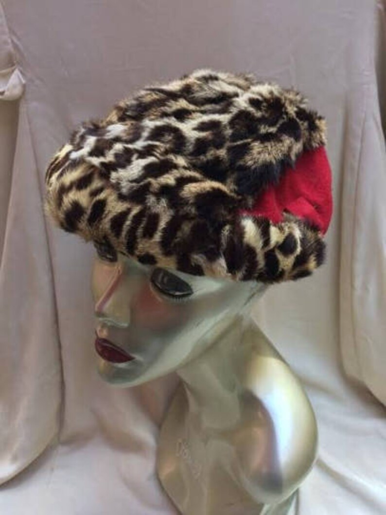 Vintage Red Wool and Spotted Fur Hat, Ca 1940s - Etsy