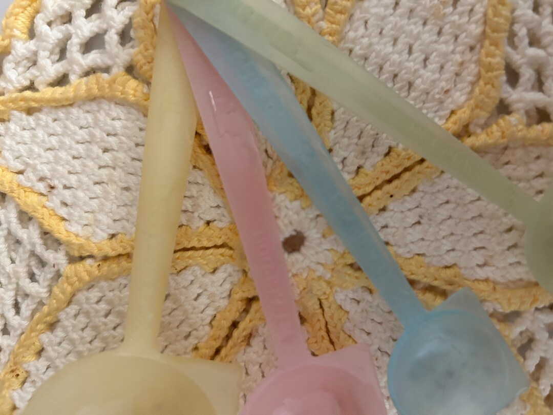 Early Tupperware Pastel Measuring Spoons Set Complete, Kitchen Baking ...