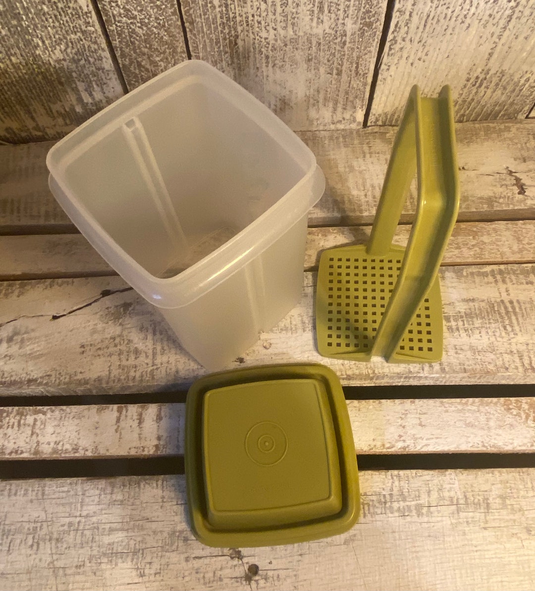 Vintage Tupperware Pickle Keeper Clear W Green Lid, Tupperware Pickle ...