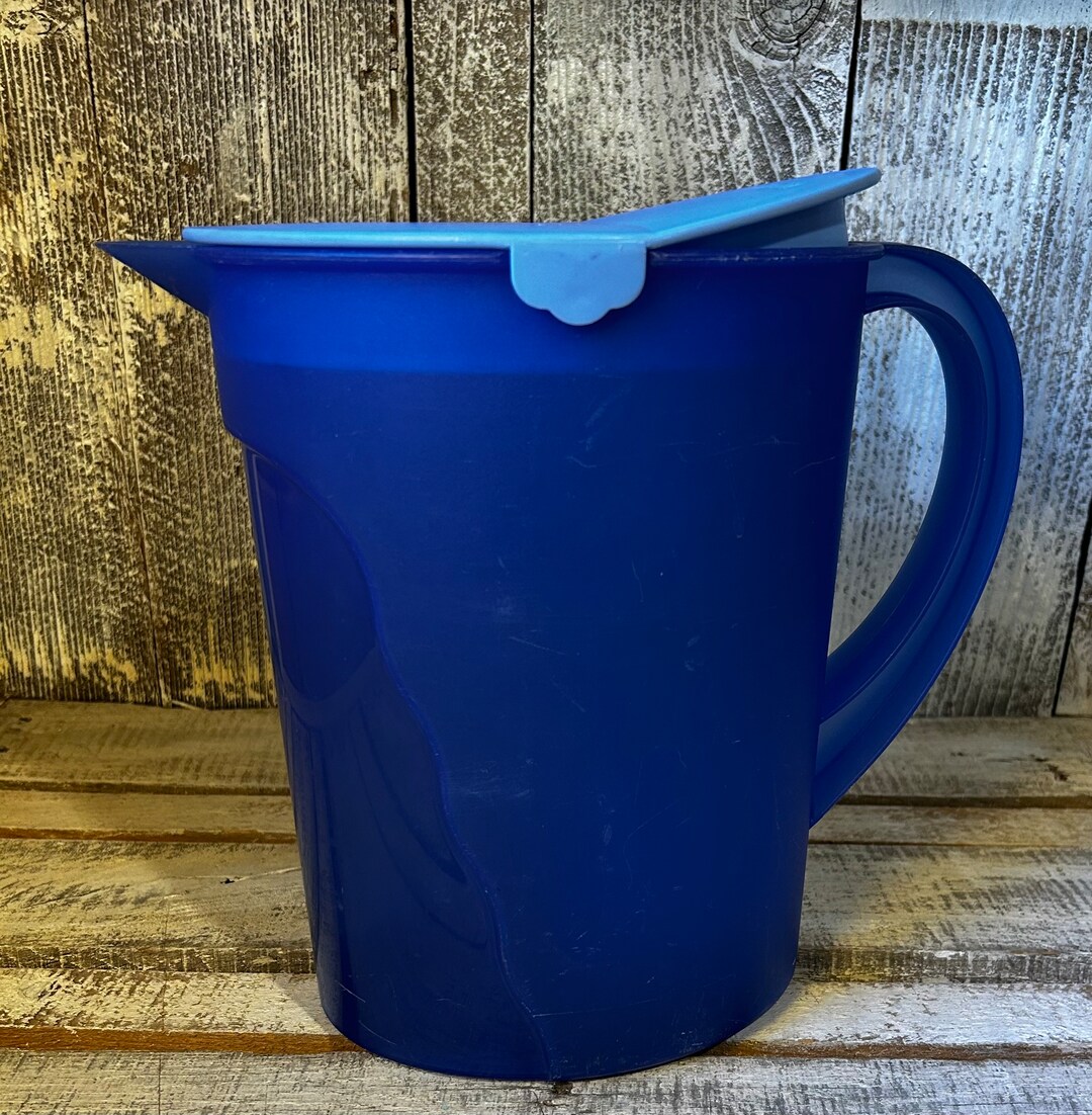 Vintage Tupperware Pitcher 1 Gallon Illusions Slimline in Blue 4433, 4 ...