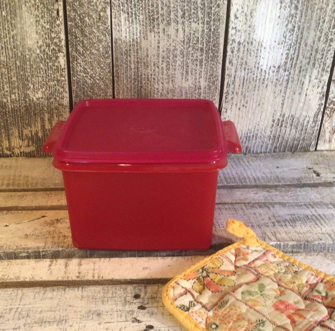 Vintage Tupperware Square 1 Qt Container # 1674-7, Square Tupperware ...