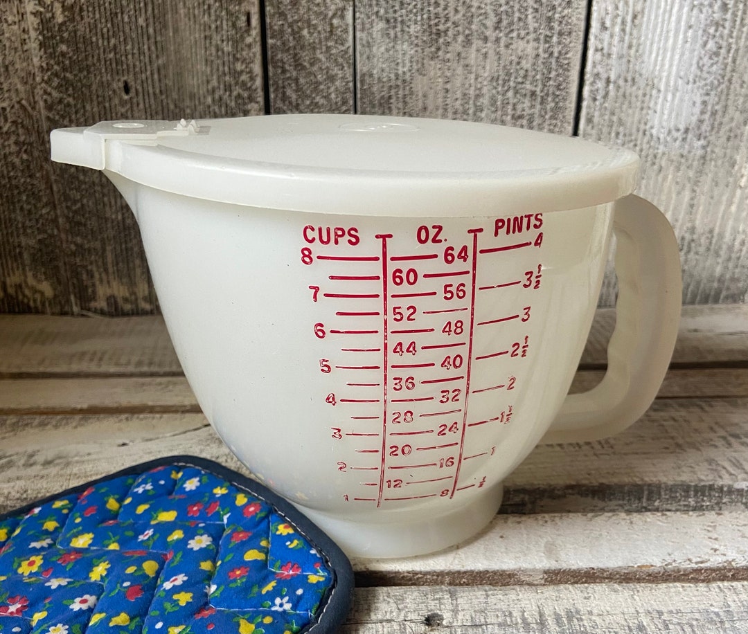 Vintage Tupperware 2 Quart 8 Cup Measure Bowl and Lid - Etsy