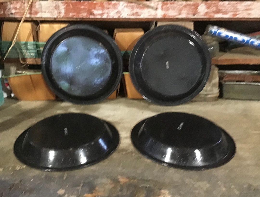 Black Enamelware Plates Pie Pans X 4, Enamelware Pans, Enamelware Pie ...