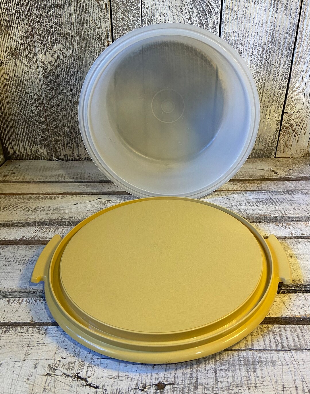 Vintage Tupperware Biggest Round Cake Taker Carrier, Tupperware Gold ...