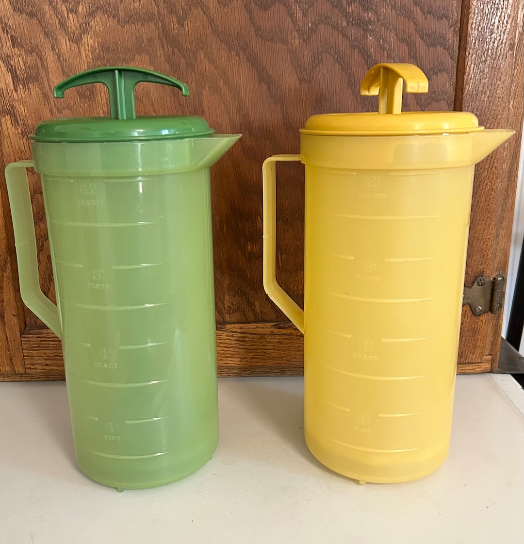 Vintage Mix N Stir 2 Quart Pitcher your Choice , Retro Avocado Green or ...