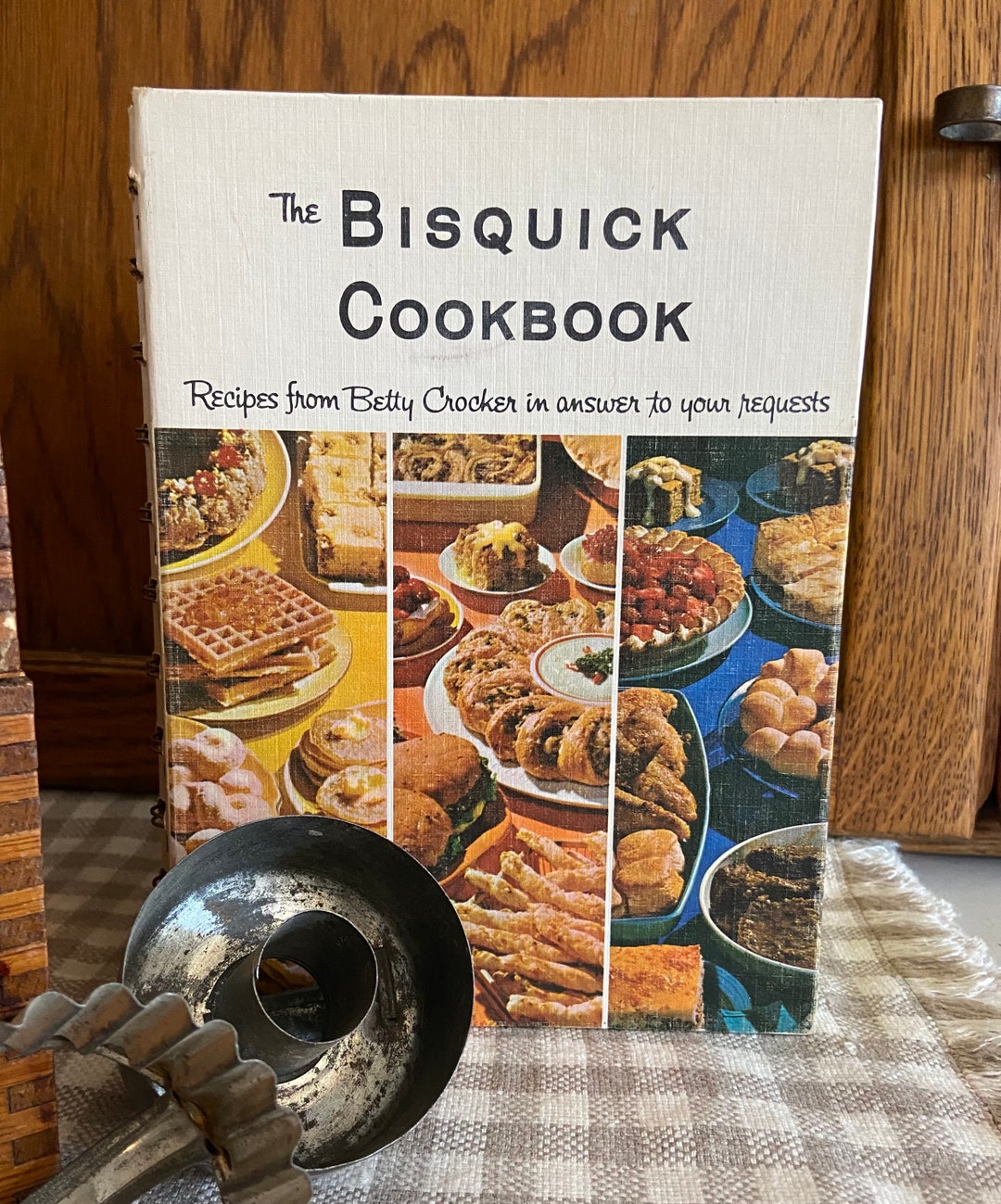 Vintage the Bisquick Cookbook Recipes From Betty Crocker 1964 ...