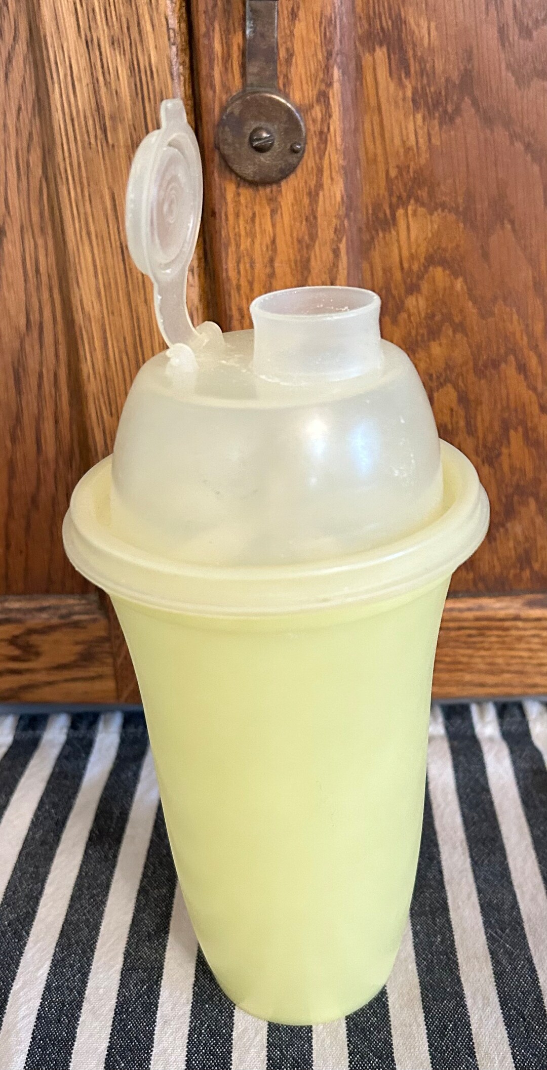 Vintage Tupperware Quick Shake, Yellow Tupperware Shaker, Drink Mixer ...