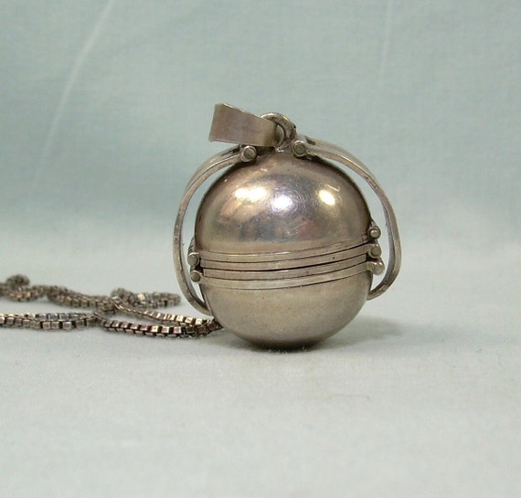 Reserved E-STERLING PHOTO Ball Locket Pendant-24-1/4"… - Gem