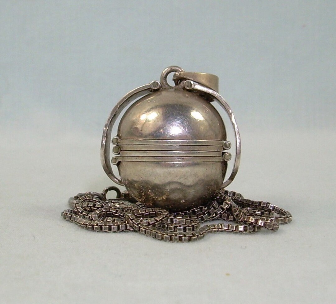Reserved E-STERLING PHOTO Ball Locket Pendant-24-1/4 Necklace-vintage ...