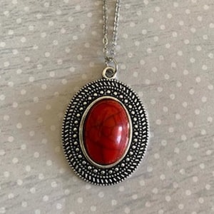Red Stone Black Vein Etsy