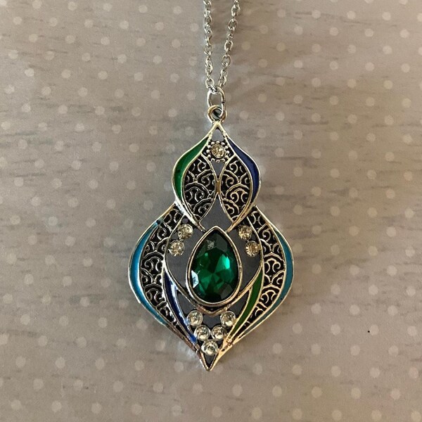 Green Necklace - Etsy