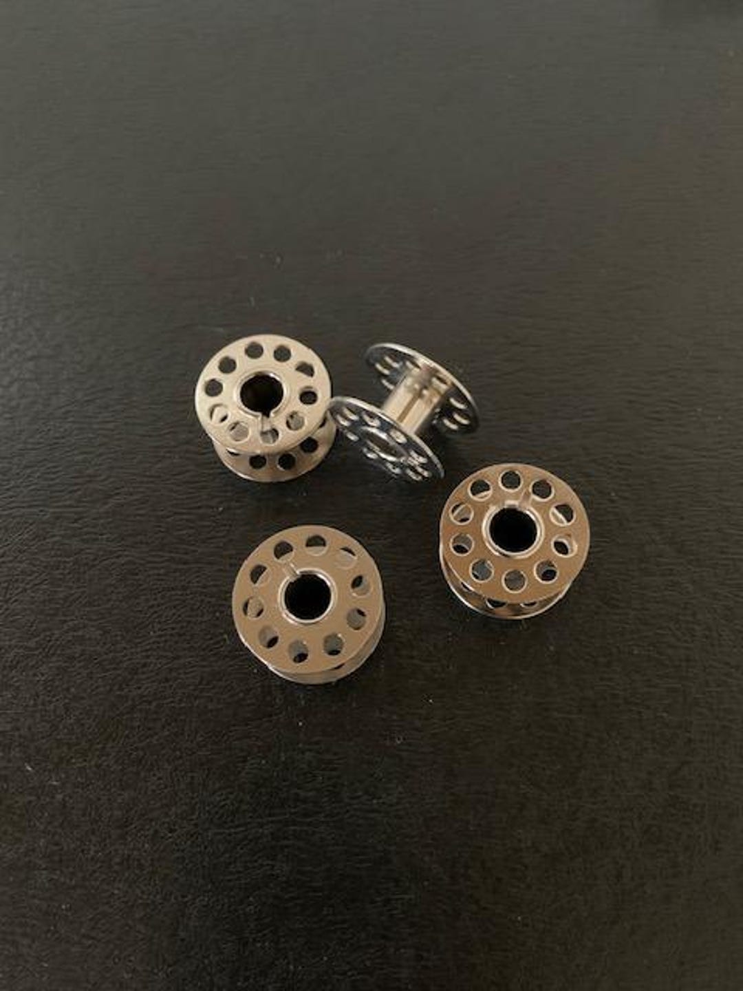4 Vintage Metal Sewing Machine Bobbins, Vintage Bobbins, Sewing Bobbin ...