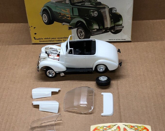 Vintage 1937 Chevy Convertible Model, Amt Model, Amt Model Kit ...