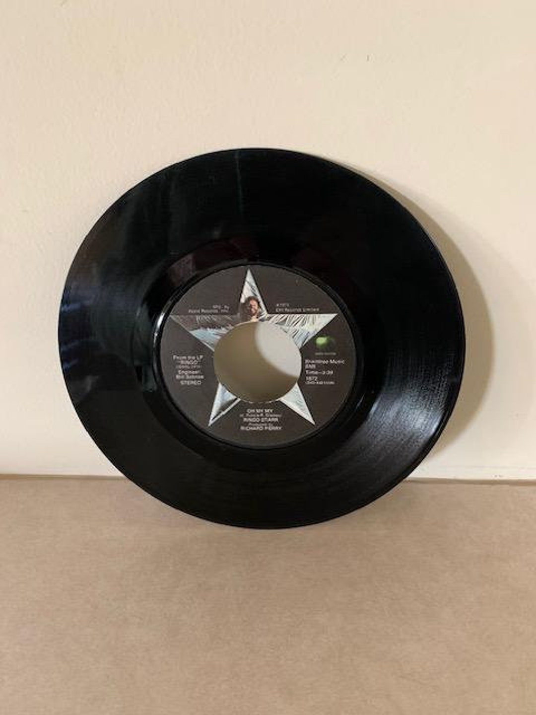 Vintage 45 Vinyl Record, 45 Records, 45 Vinyl, Vintage Records, Old ...