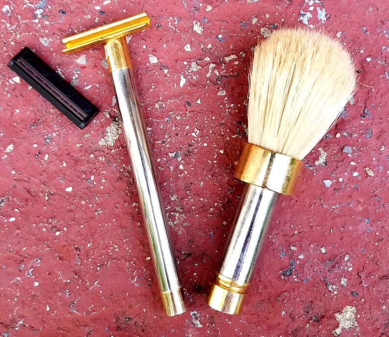 Vintage Razor and Shave Brush Set With Stand | Etsy