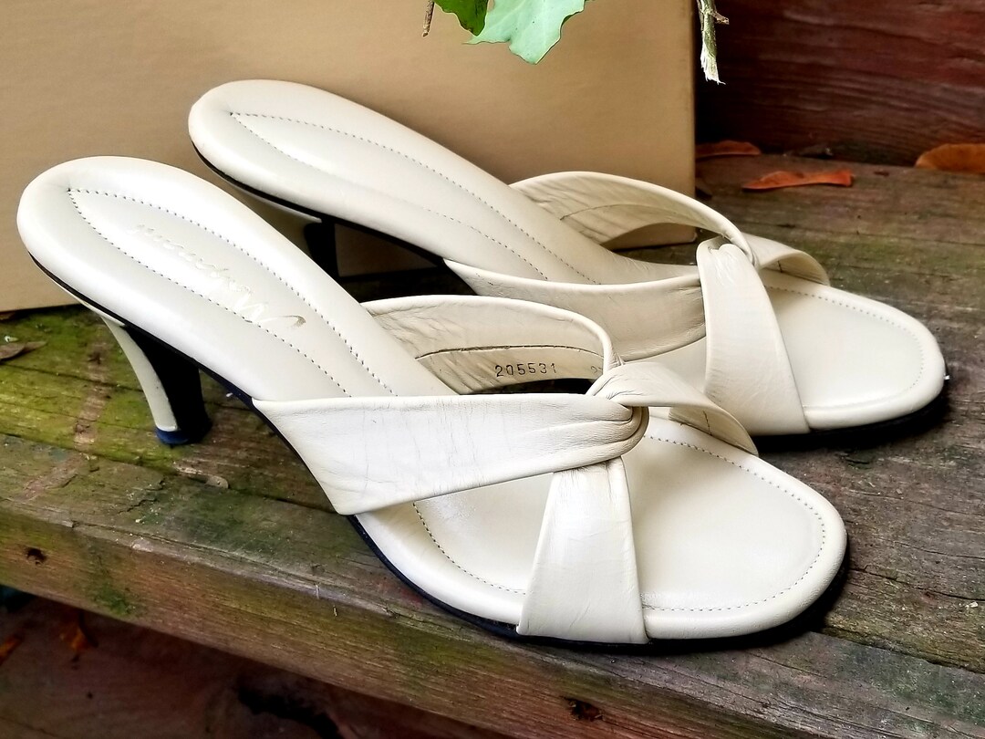 Vintage Maharani Bone Colored Heels Sz 7.5 - Etsy