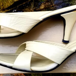 Vintage Maharani Bone Colored Heels Sz 7.5 | Etsy