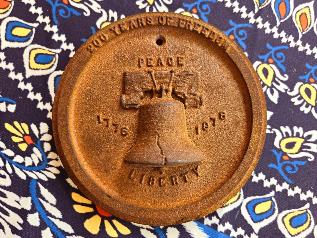 1970's Liberty Bell Cast Iron Plate - Etsy