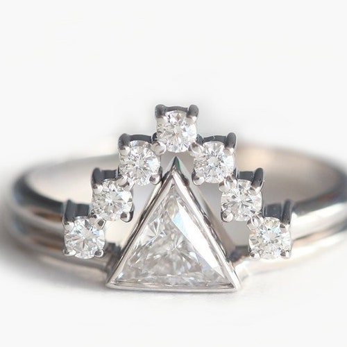 Triangle Engagement Ring for Alternative Wedding Trillion - Etsy