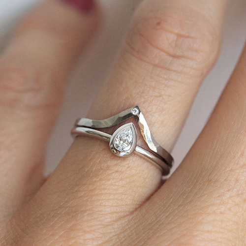 Pear Diamond Ring Set Curved Hammered Flush Nesting Wedding - Etsy