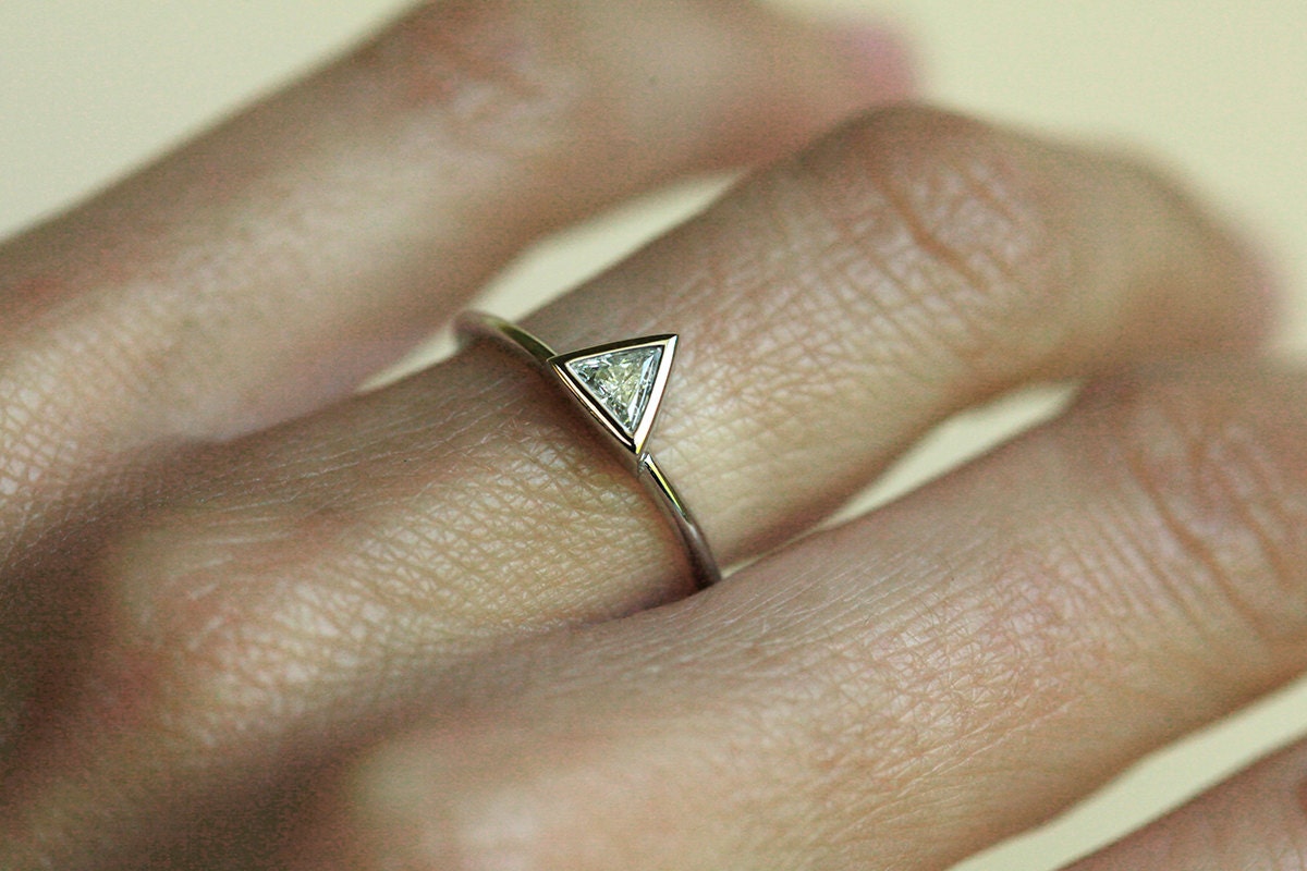 Triangle Diamond Ring White Gold Modern Solitaire Diamond - Etsy